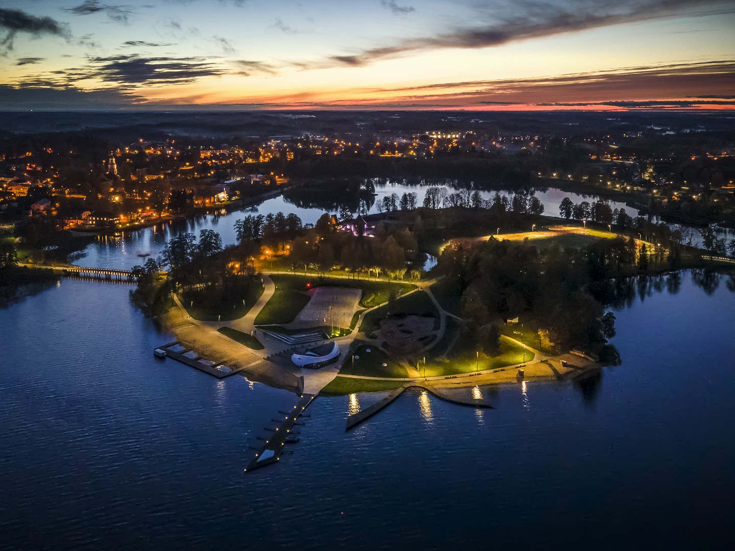 Tikai Alūksnē -ezers, parki, gadsimti un kultūrvēsture, viesmīlība ...